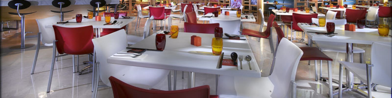 cafe seating capacity